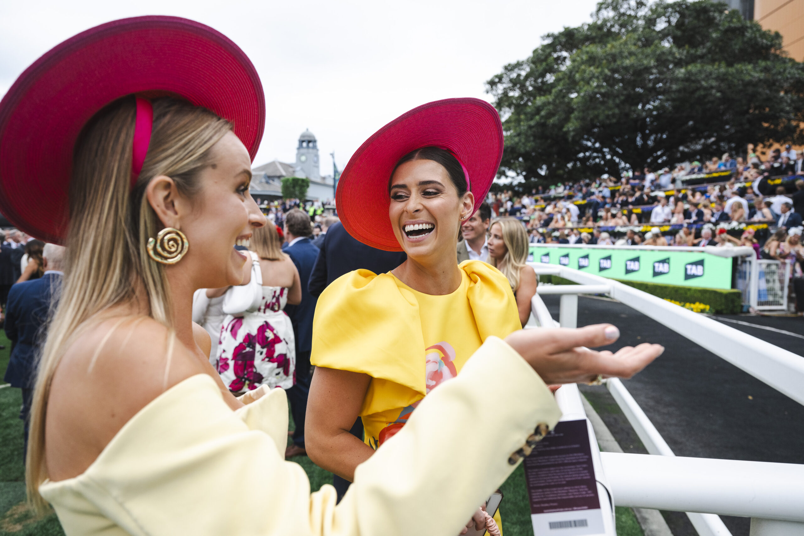 Dress Code and What to Wear to the Races | Sydney Horse Racing